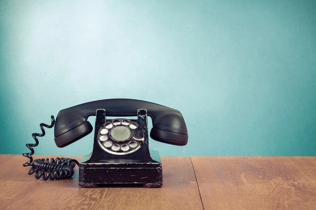 UCaaS vs Traditional Telephony: What Changes?